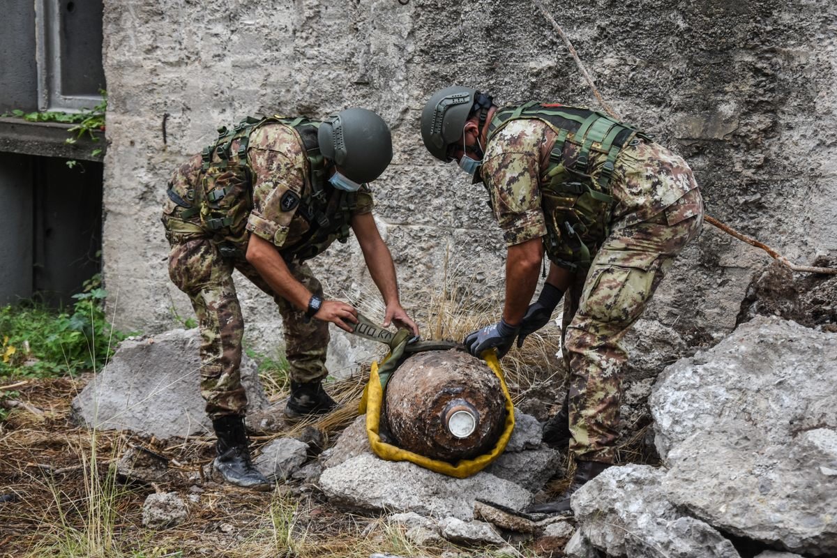 The Bomb-Hunters: Exploring UK Waters for Unexploded Weapons - London Daily