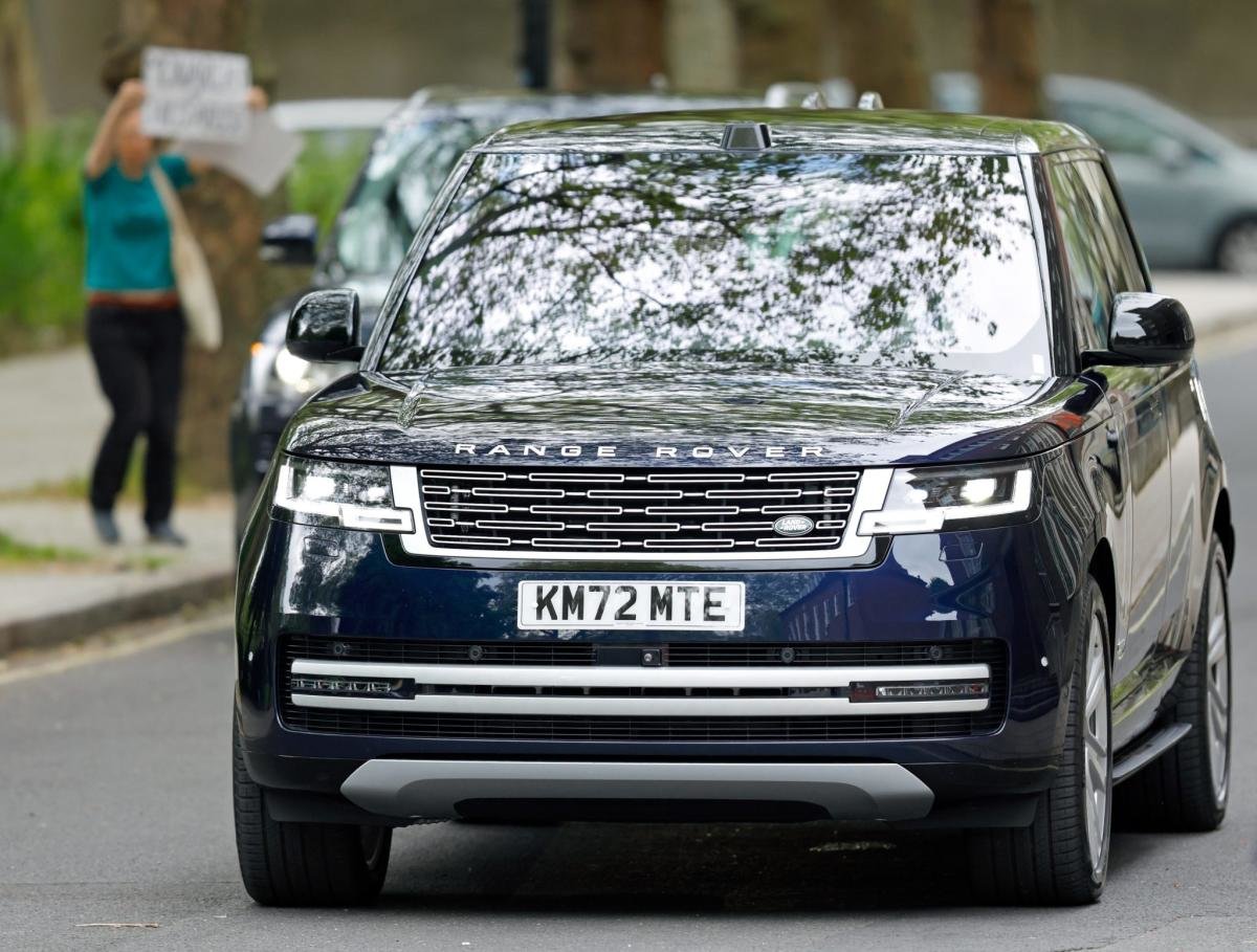 Jaguar Land Rover Refutes Claims That Range Rovers Are the UK's Most ...